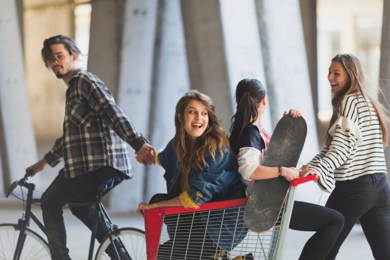 8 Cute & Fun Date Ideas For Teens To Spice Up Their Love Life - Mums ...