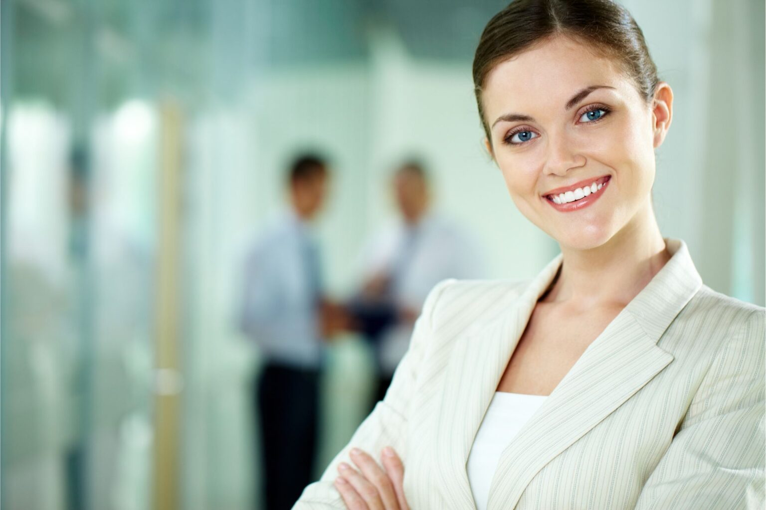6 Female Behaviors That Men Absolutely Love - Mums Affairs
