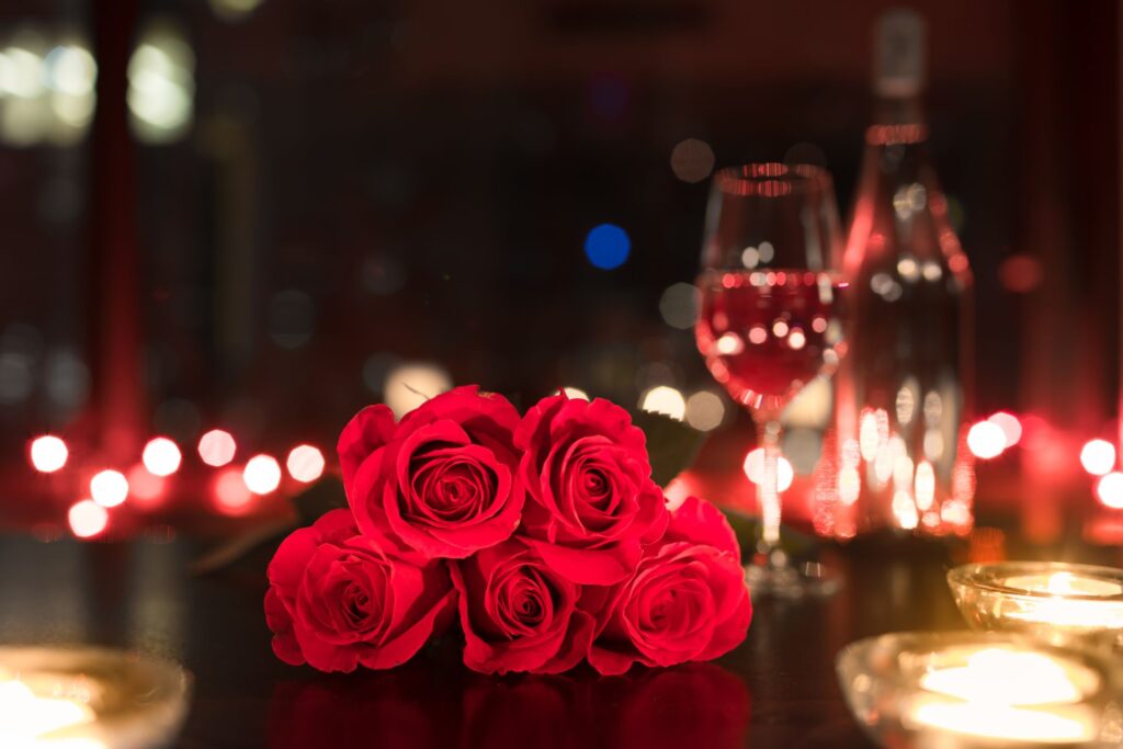 Best Gifts For Couples And Newlyweds: 10 Perfect Present For Two - Mums ...